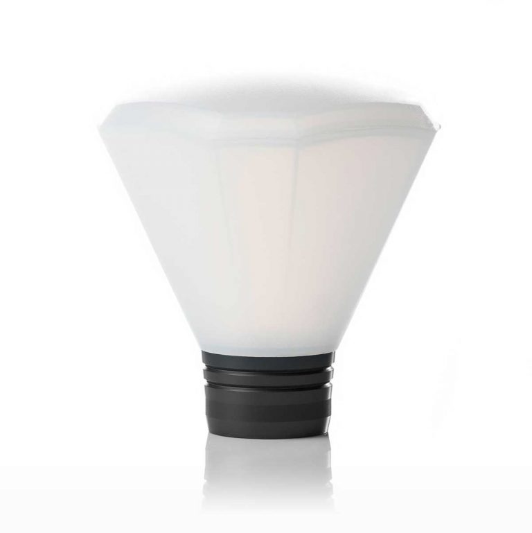 White lighting for macro photography