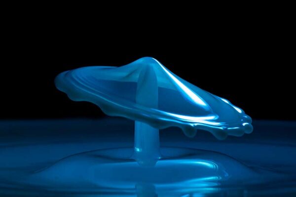 Macro Water Drop Photography with Pluto Trigger & Adaptalux Flash Arms