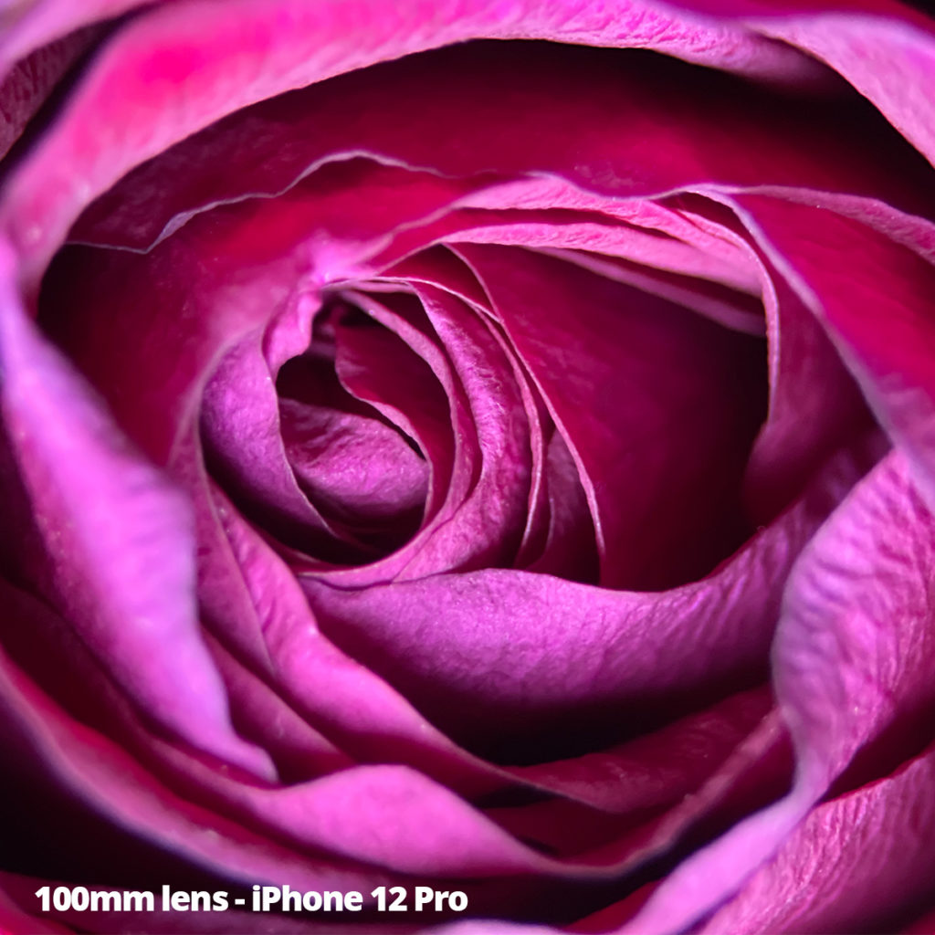 Apexel 100mm Macro Lens - Clip on lens for smartphones