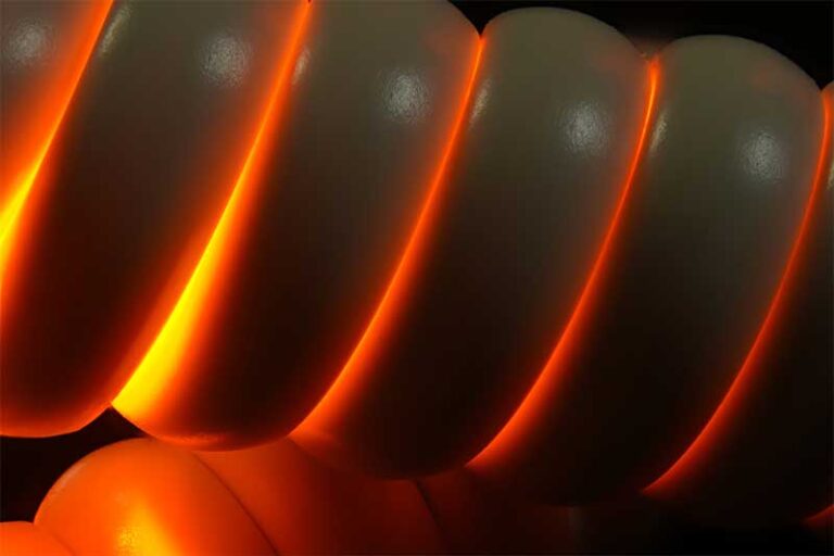 How to use macro photography lighting to create abstract art!