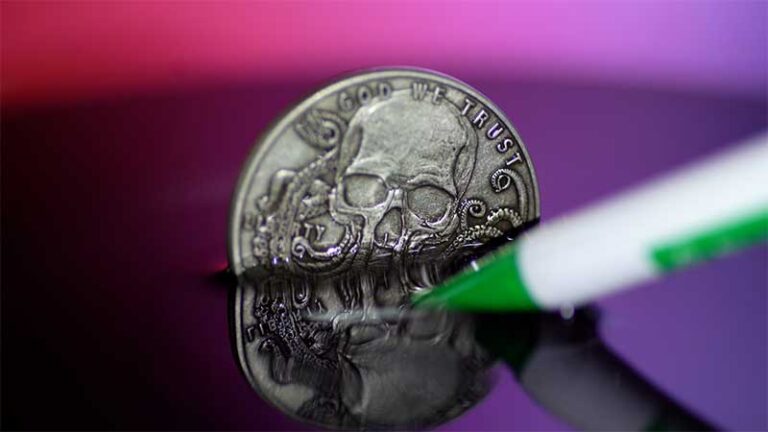 Macro Photography with Water Reflections